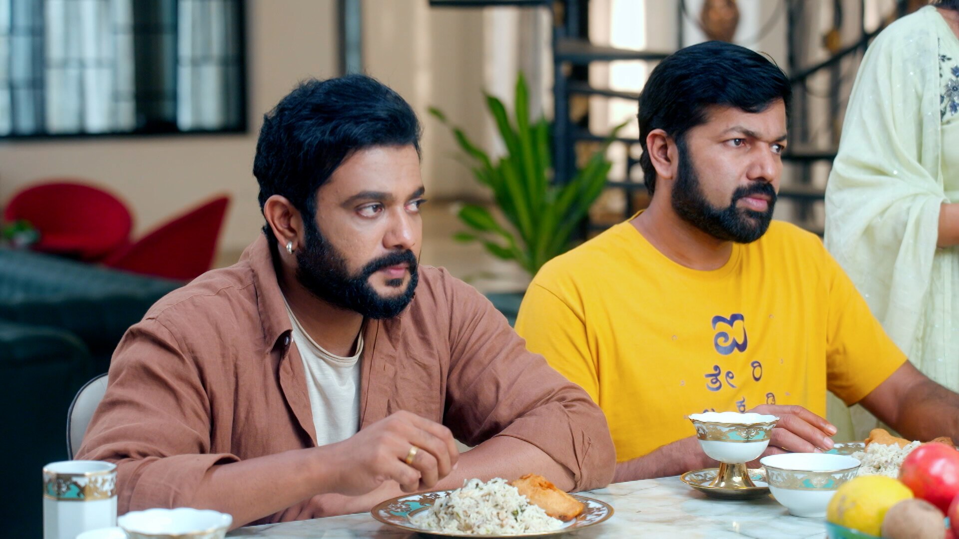 Watch Ninagaagi Season 1 Episode 152 : Jeeva Humiliated By Rachana's ...