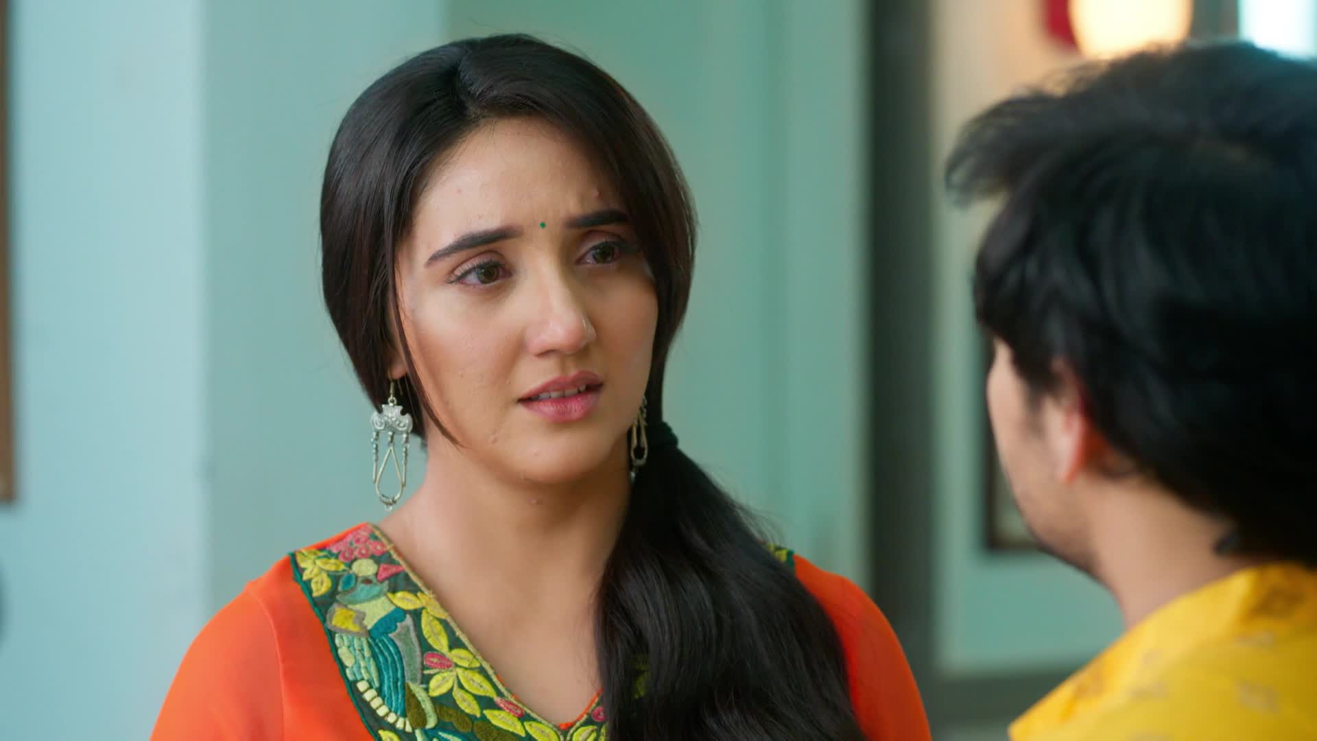 Watch Suman Indori Season 1 Episode 14 : Suman Grapples With Family ...