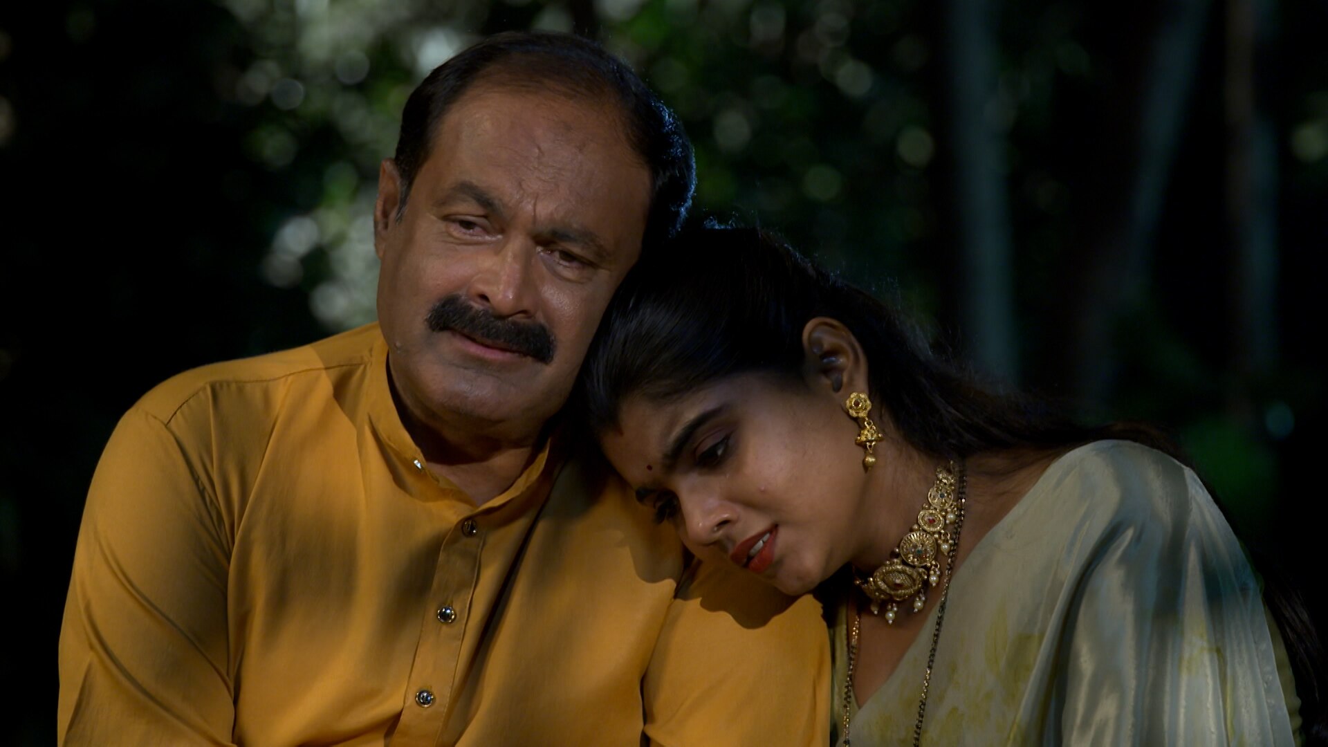 Watch Rangai Jaane Rang Ma Season 1 Episode 368 : Rajesh Is Worried ...