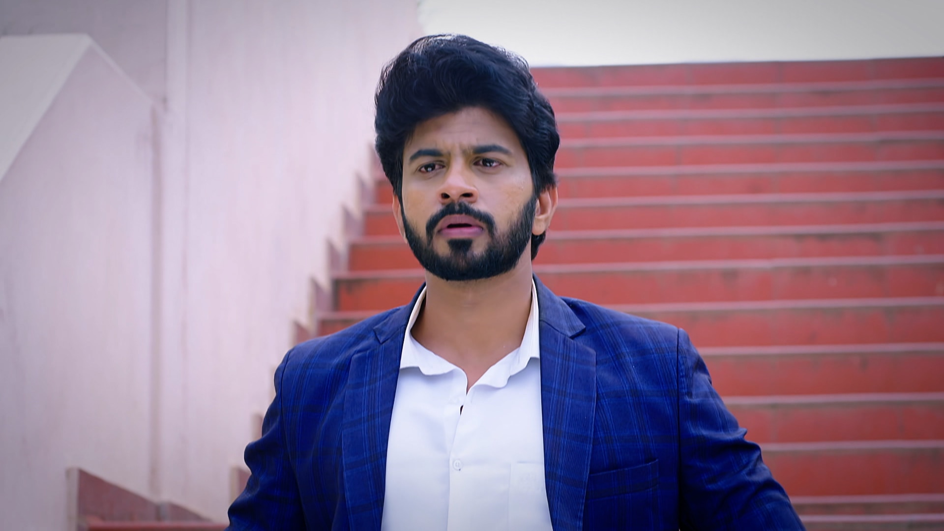 Watch Karimani Season 1 Episode 122 : Karna Seeks To Uncover Who Is ...