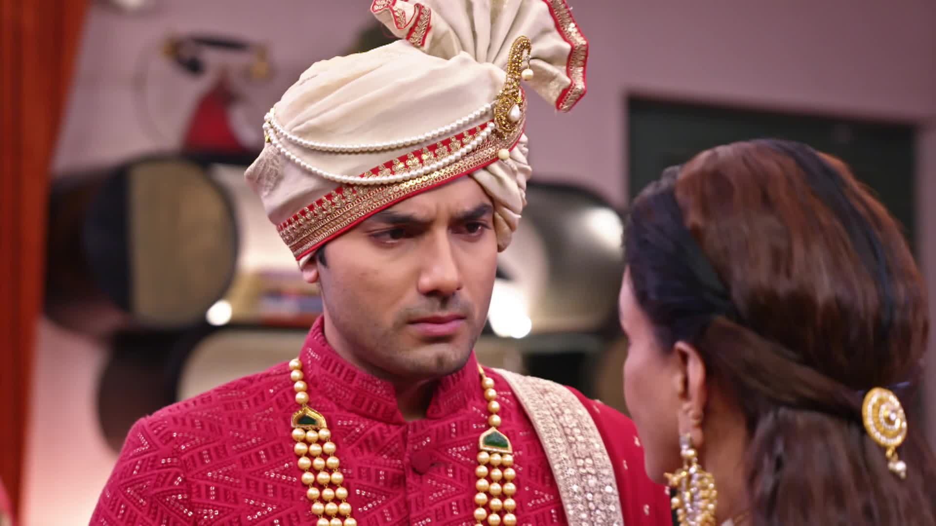 Watch Parineetii Season 1 Episode 976 : Rajeev To Wed Parineet? - Watch ...