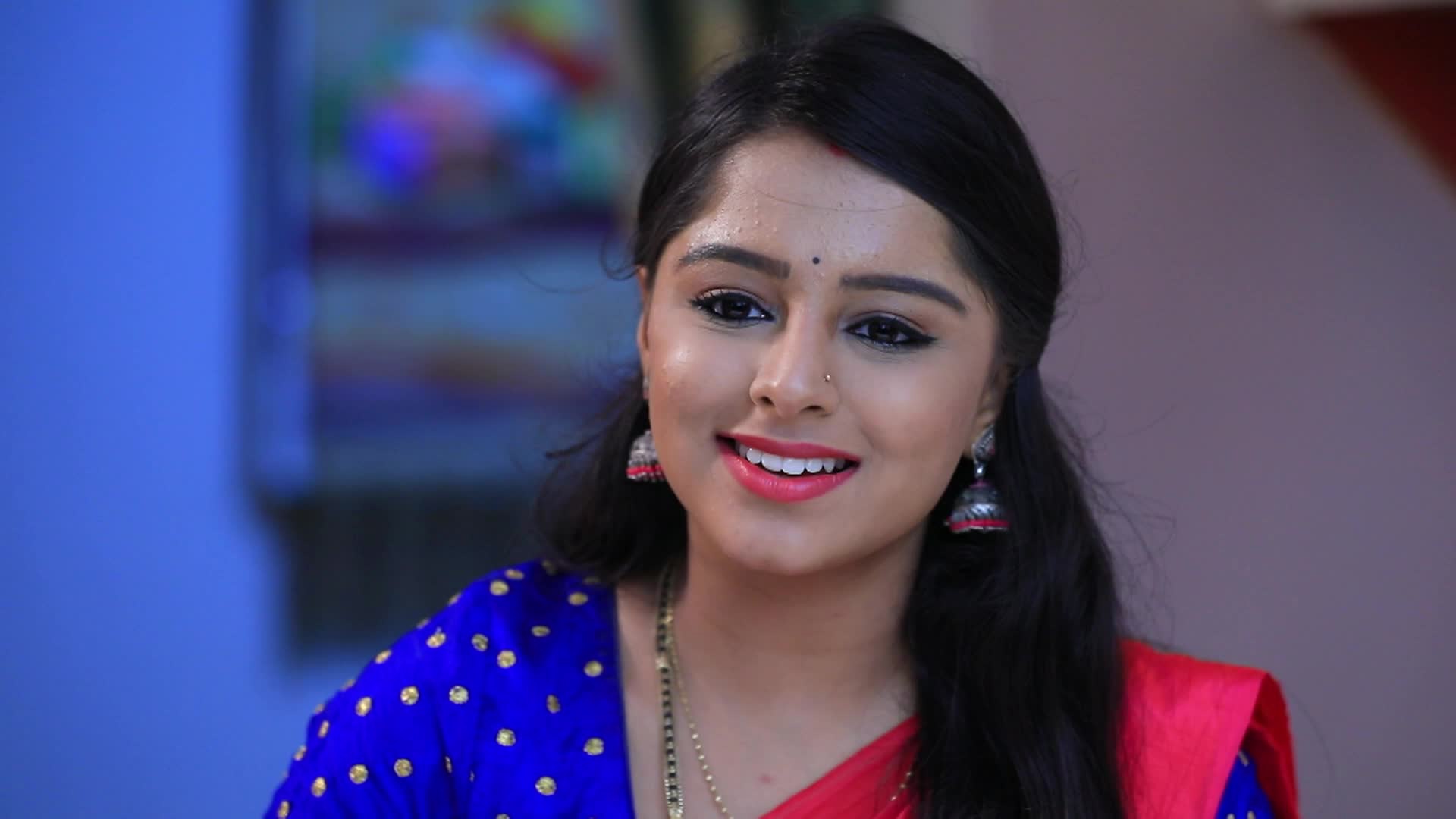 Watch Mithuna Rashi Season 1 Episode 389 : Raashi Saves The Day ...