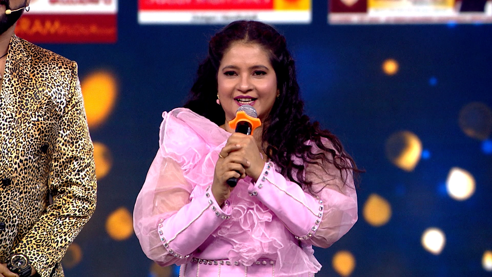 Watch Gicchi GiliGili Season 3 Episode 24 : Subhapoonja Special Guest - Watch Full Episode ...