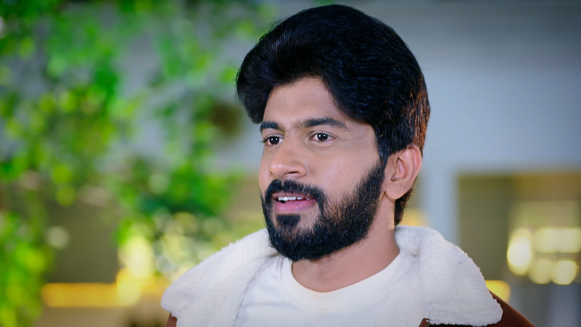 Watch Karimani Season 1 Episode 143 : Karna Calms By Sahitya - Watch ...