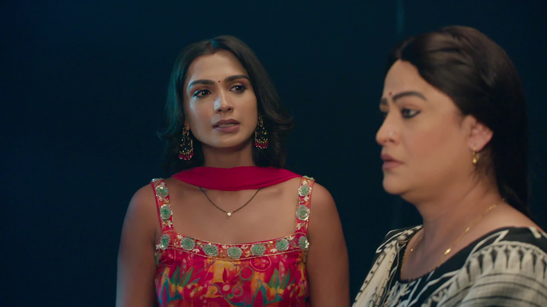 Watch Udaariyaan Season 1 Episode 1117 : Haniya Confronts Munni - Watch ... Watch Udaariyaan Season 1 Episode 1117 : Haniya Confronts Munni - Watch ...
