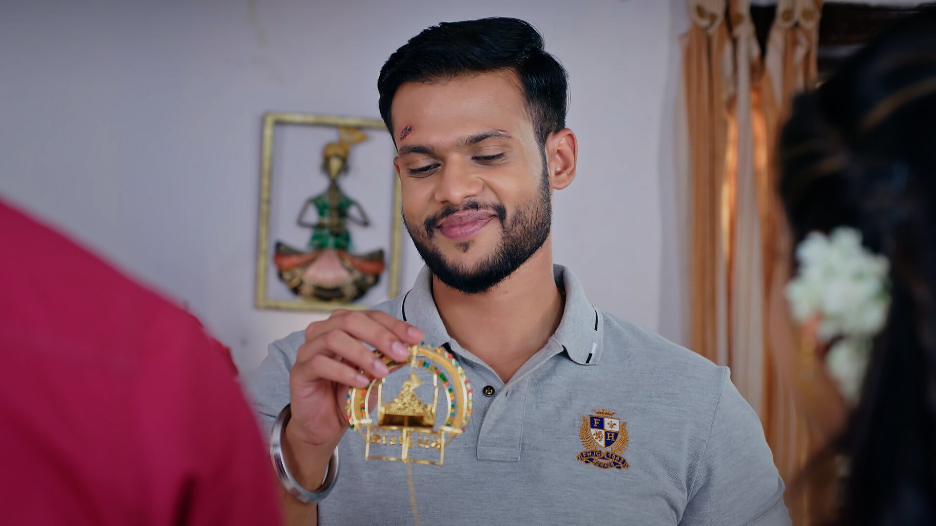 Watch Ramachari Season 1 Episode 670 : Kitty Shows Off His Gifts From ...