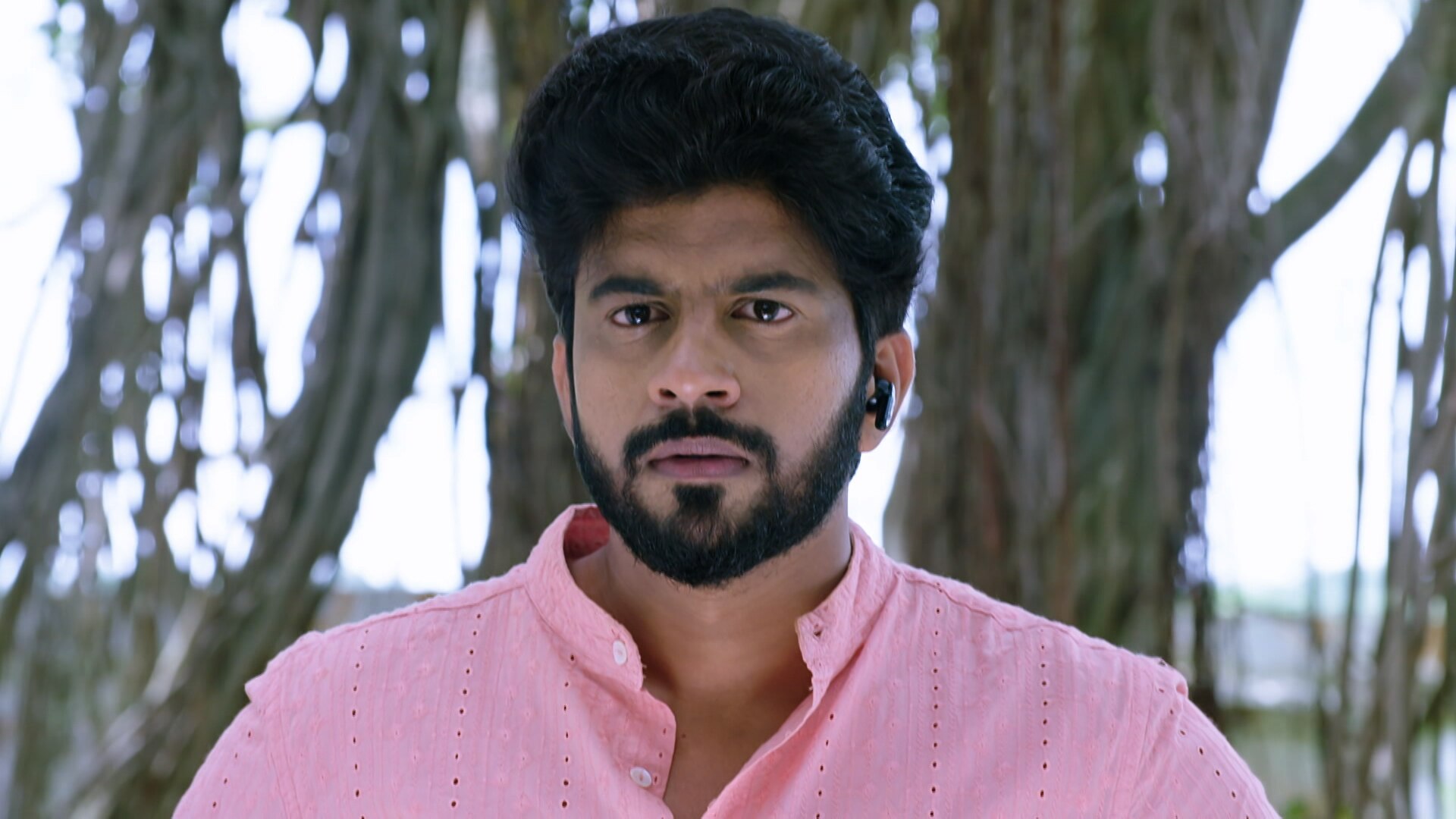 Watch Karimani Season 1 Episode 162 : Karna Gets To Know Rishi Is Not ...