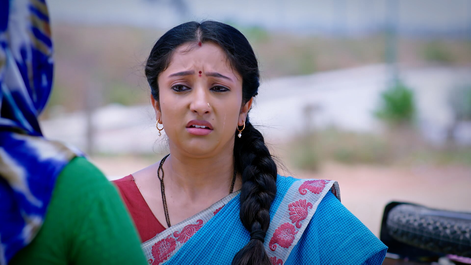 Watch Chukki Taare Season 1 Episode 40 : Saraswathi Gets To Know About Mallikarjun's Accident ...