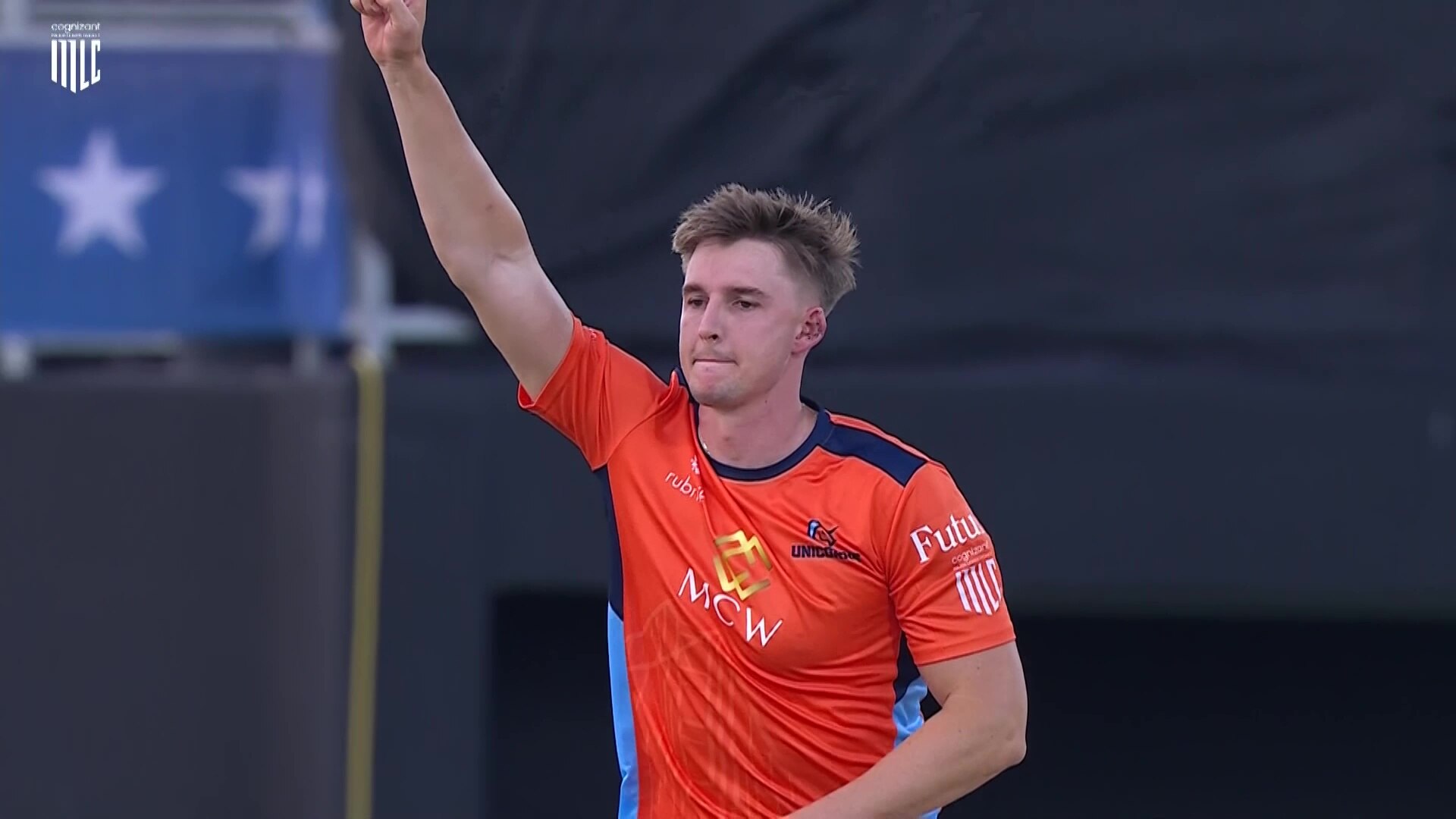 Watch W, W! Video Online(HD) On JioCinema