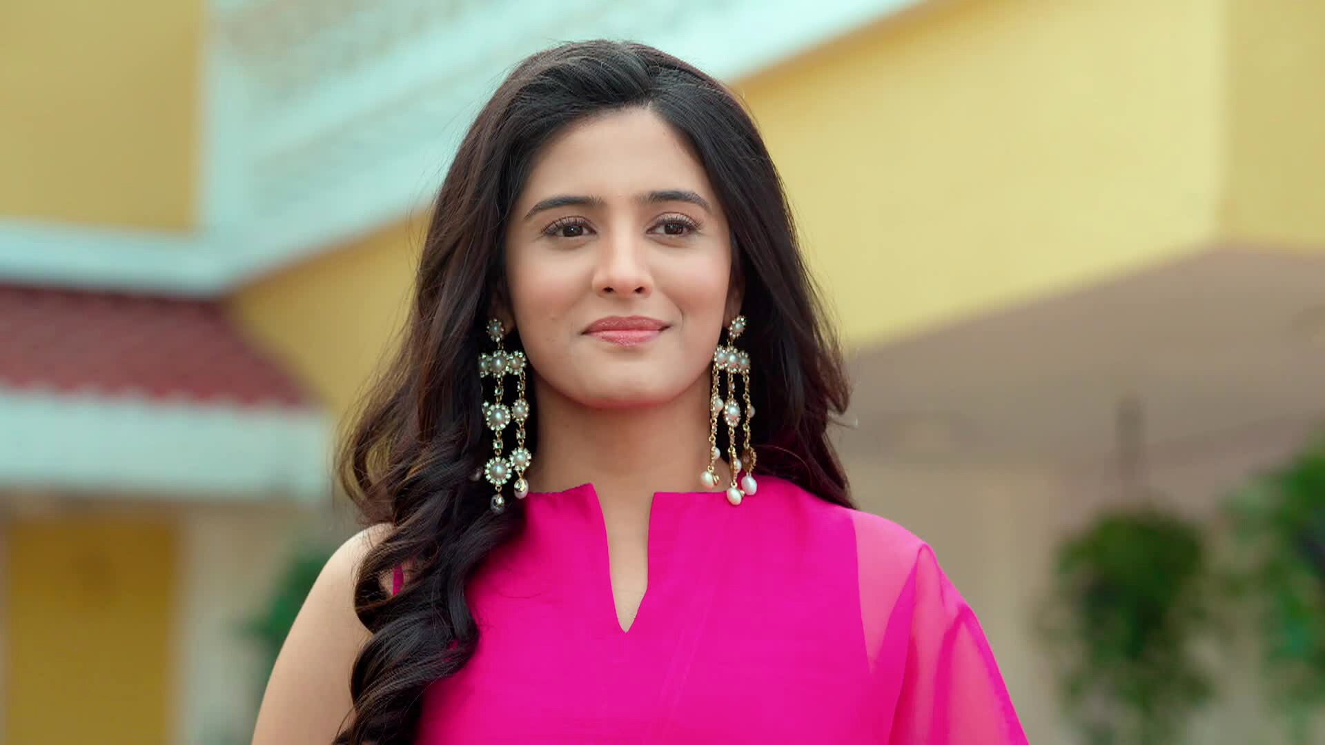 Watch Ram Bhavan Season 1 Episode 7 : Isha Impresses Maya - Watch Full ...