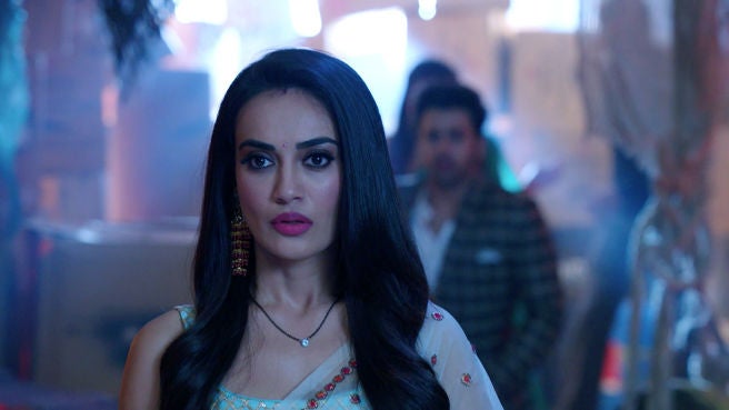 Watch Naagini Season 3 Episode 79 : Sonal Is Found Murdered! - Watch ...