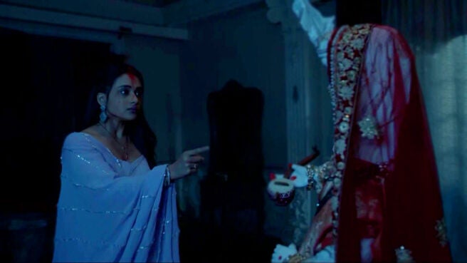Watch Simar Warns The Statue! Video Online(HD) On JioCinema