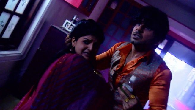 Watch Phulwa Season 1 Episode 214 : Kulbhushan Attacks Gauri - Watch ...