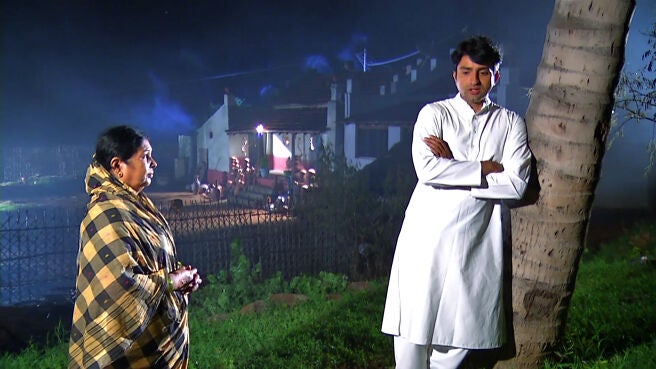 Watch Kinnari Season 1 Episode 6 : Madan Decides To Take Mani Home ...