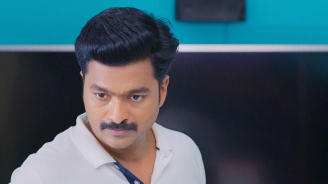 Watch Malar Season 1 Episode 55 : Kadhir Breaks The Happy News! - Watch ...