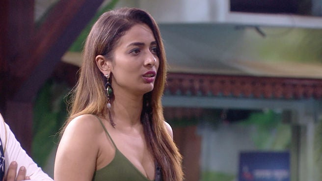 Watch Will Heena Be Sent To Hell? Video Online(HD) On JioCinema