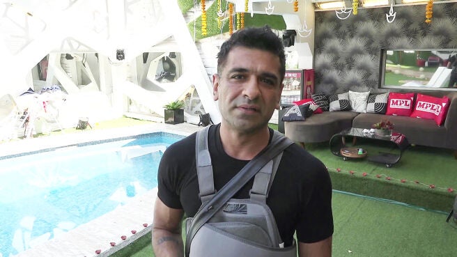 Watch Eijaz Thanks Shardul Video Online(HD) On JioCinema