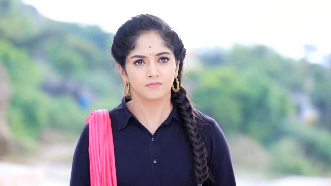 Watch Geetha Throws A Challenge Video Online(HD) On JioCinema