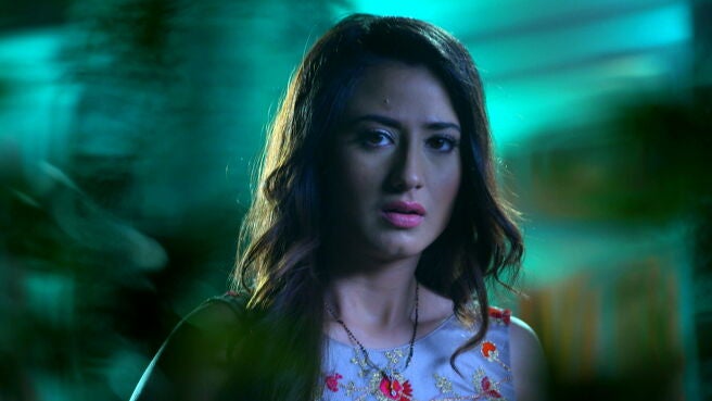 Watch Chena Achena Mon Jaakey Chaaye Season 1 Episode 36 Rohini Finds Sanayas Corpse Watch