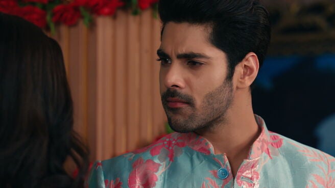 Watch Naagini Season 6 Episode 46 : Rishab Confronts Saradha - Watch Full Episode Online(HD) On ...