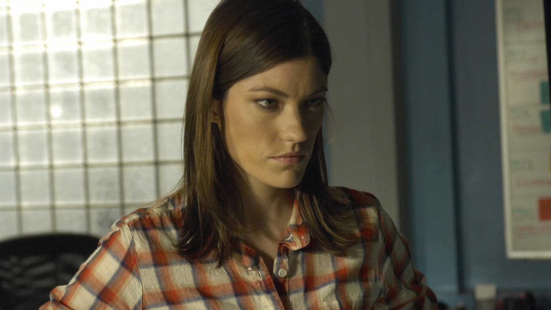 Watch Dexter Season 4 Episode 11 : Wish You Were Here - Watch Full ...