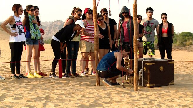Watch MTV Splitsvilla X5 Season 7 Episode 4 : The Decider - II - Watch ...