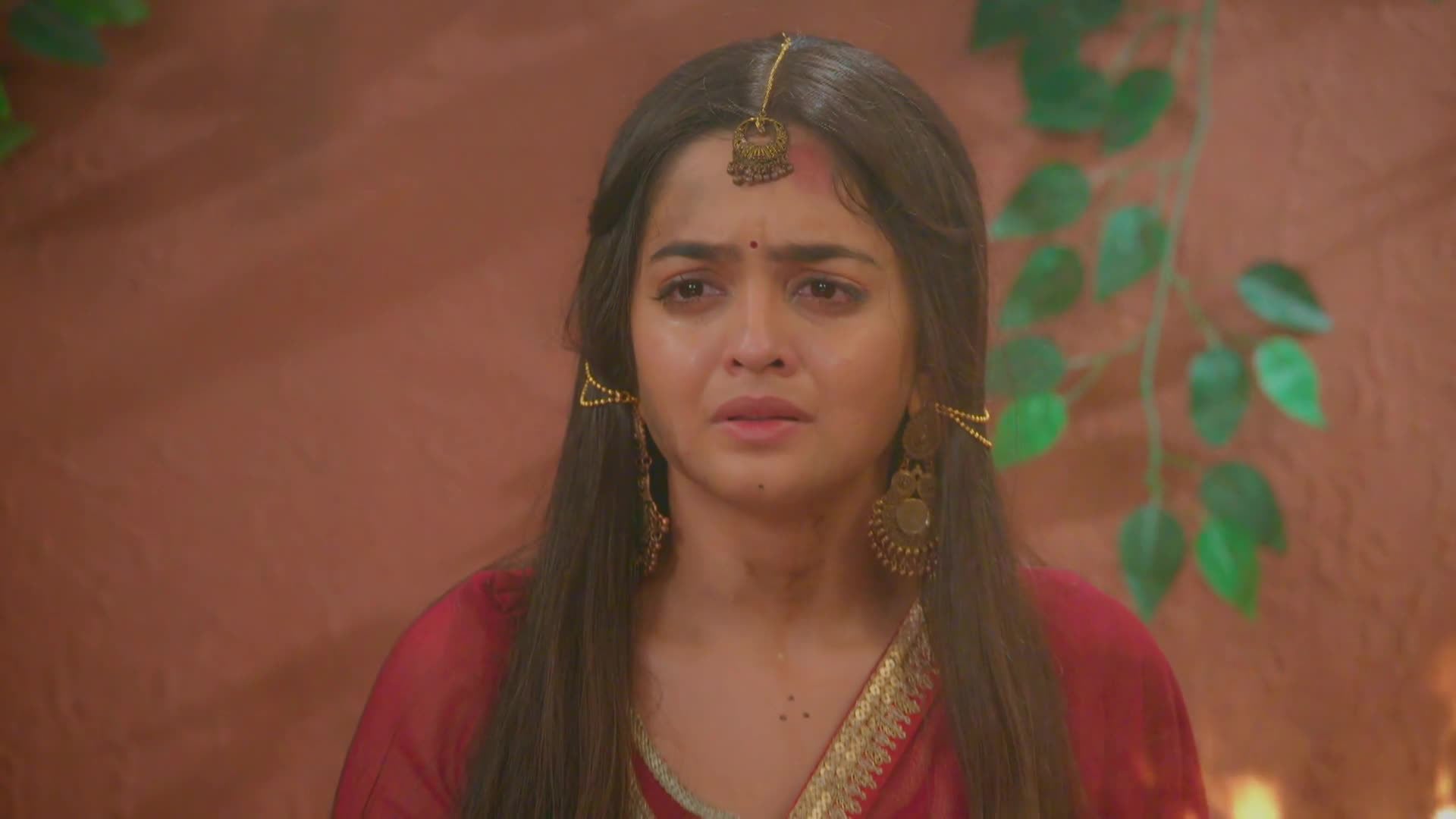 Watch Raaz Mahal Season 1 Episode 34 : Sunaina Gets Trapped - Watch ...