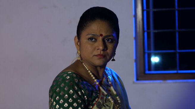 Watch Rashi Rikshawwali Season 1 Episode 443 : Suvarna Asks For A ...