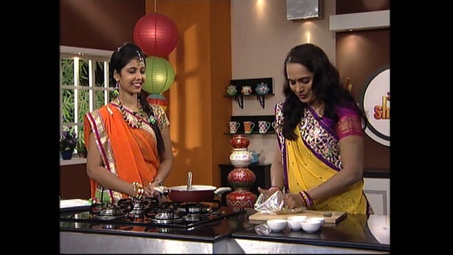 Watch Rasoi Show Season 1 Episode 3821 : Instant Snacks With Surbhi ...