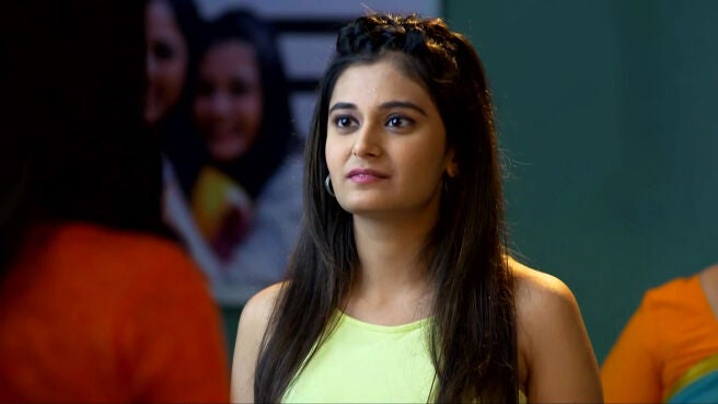 Watch Suhani Briefs Mansingh's Plan Video Online(HD) On JioCinema