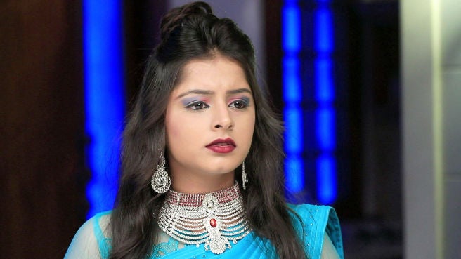 Watch Mithuna Rashi Season 1 Episode 96 : Raashi Faces Embarrassment ...