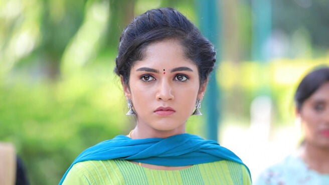 Watch Geetha Season 1 Episode 321 : Geetha In A Fix - Watch Full ...