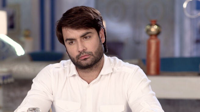 Watch Vaanavil Season 1 Episode 383 : Arun Returns To His Family ...