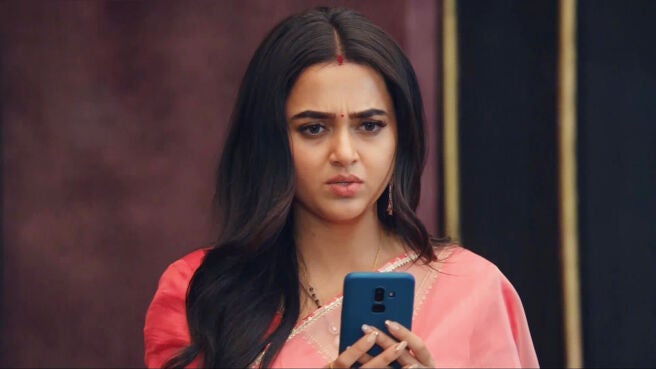 Watch Saradha Looks For Clues! Video Online(HD) On JioCinema