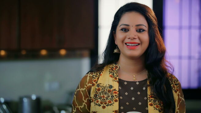 Watch Idhayathai Thirudathey Season 1 Episode 166 : Shankari Impresses Bhavani - Watch Full ...