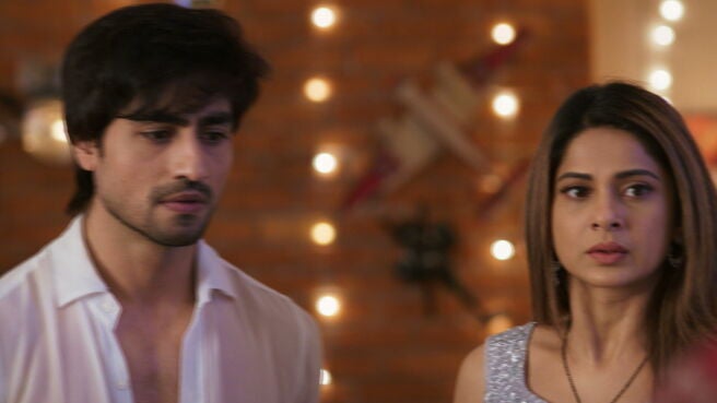 Watch Prema Baraha Season 1 Episode 91 : Game Over For Aditya And Roja? - Watch Full Episode ...