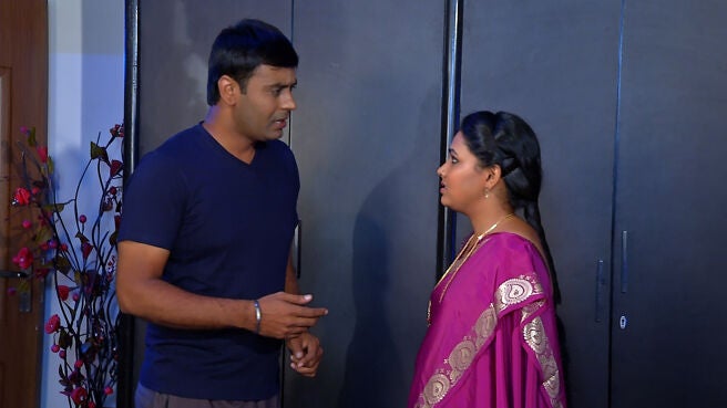 Watch Akka Season 1 Episode 378 : Witnessing A Cat's Death - Watch Full ...