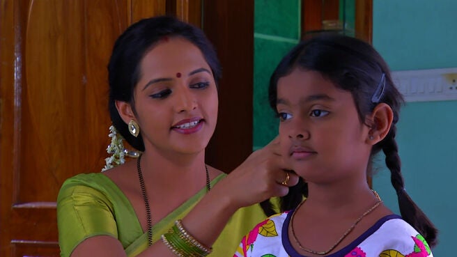 Watch Kinnari Season 1 Episode 38 : Urmila Is Upset - Watch Full ...