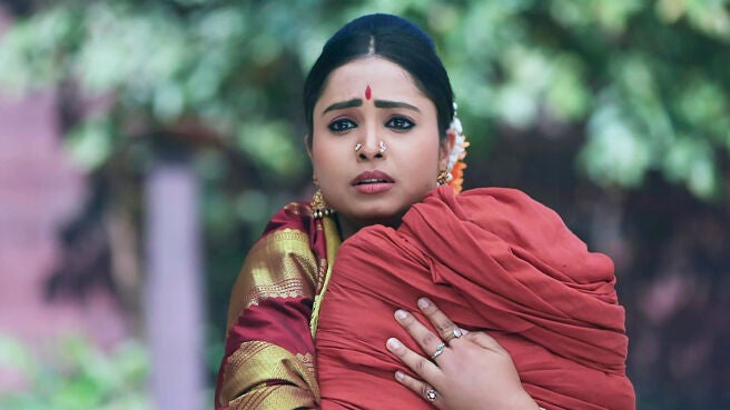 Watch Dasa Purandara Season 1 Episode 157 : Saraswathi Lifts The Idol ...