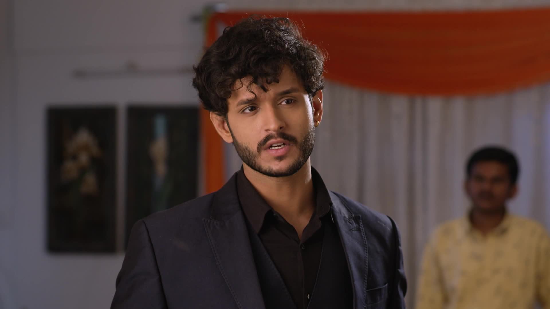 Watch Pirticha Vanva Uri Petla Season 1 Episode 4 : Arjun Finds A Lead ...