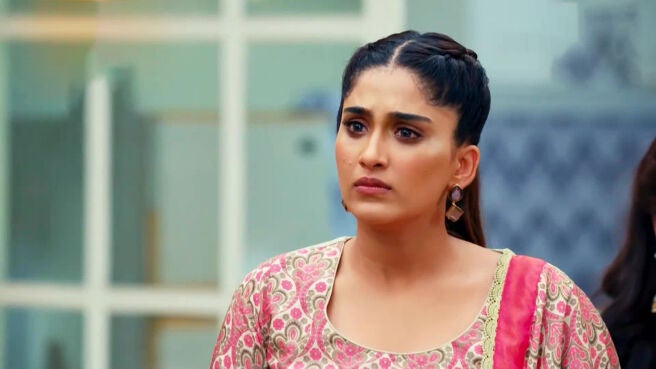 Watch Seher Puts Up An Act Video Online(HD) On JioCinema