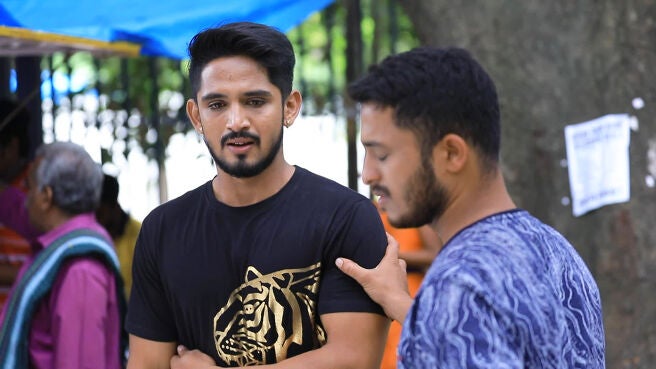 Watch Geetha Season 1 Episode 406 : Will Vijay Earn His Own Meal ...