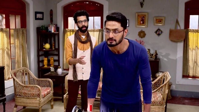 Watch Arko Makes An Attempt Video Online(HD) On JioCinema