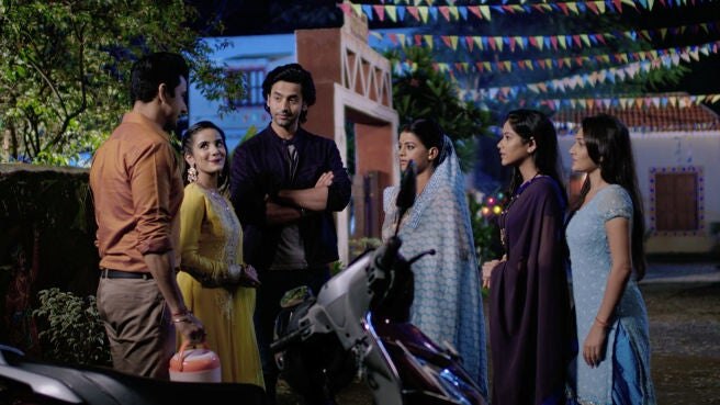 Watch Roop Season 1 Episode 55 : A Heartfelt Union - Watch Full Episode ...