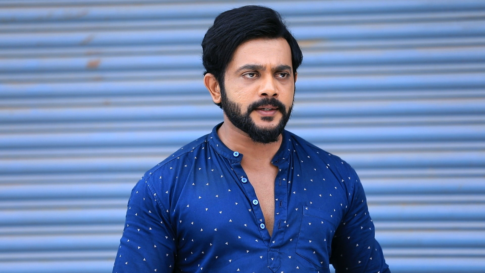 Watch Ginirama Season 1 Episode 704 : Shiva Beats The Goon - Watch Full ...