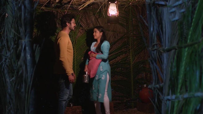 Watch Kaveri Gets Dinner For Rajvardhan Video Online(HD) On JioCinema