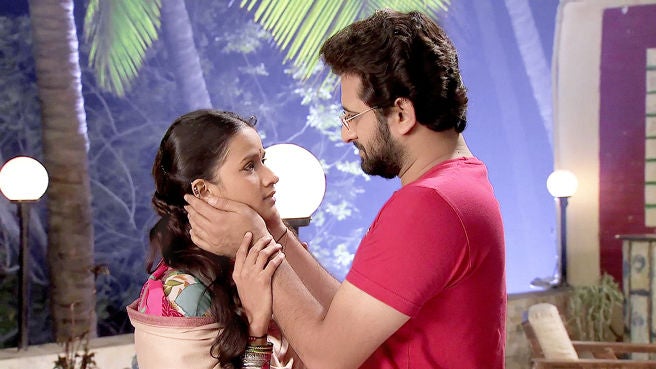 Watch Kamala Season 1 Episode 376 : Sharayu Gets To Know About Devashish's Affair - Watch Full ...