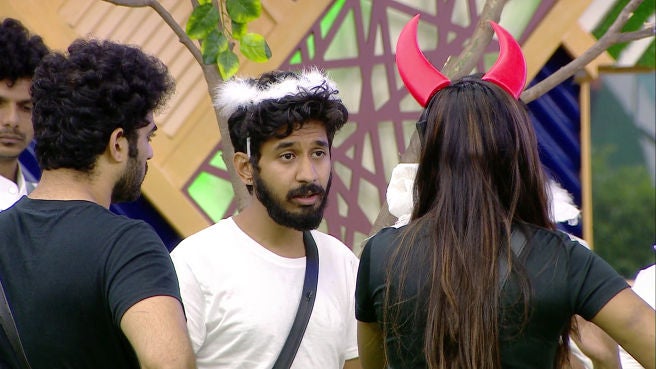 Watch Vasuki Provides Justification! Video Online(HD) On JioCinema