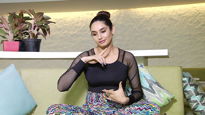 Watch Bombe Helutaite Season 1 Episode 6 : Ragini: Cinema Is My Breath! - Watch Full Episode ...