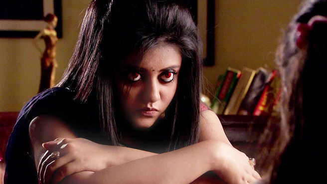 Watch Meera Season 1 Episode 128 : Riya Is In The Control Of An Evil ...